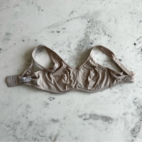 Syrokan | Intimates & Sleepwear | Syrokan Underwire Sports Bra High ...